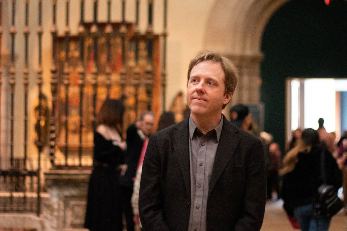 How a grieving museum guard found healing in art – then a bestselling ...