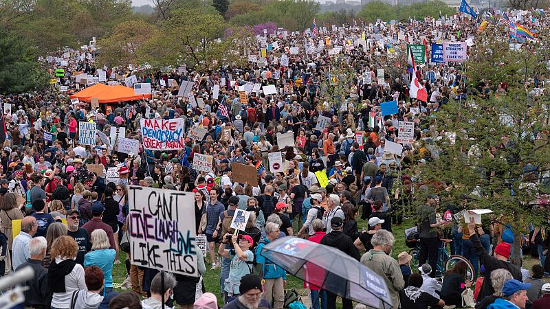Tens of thousands take part in anti-Trump demonstrations in United States