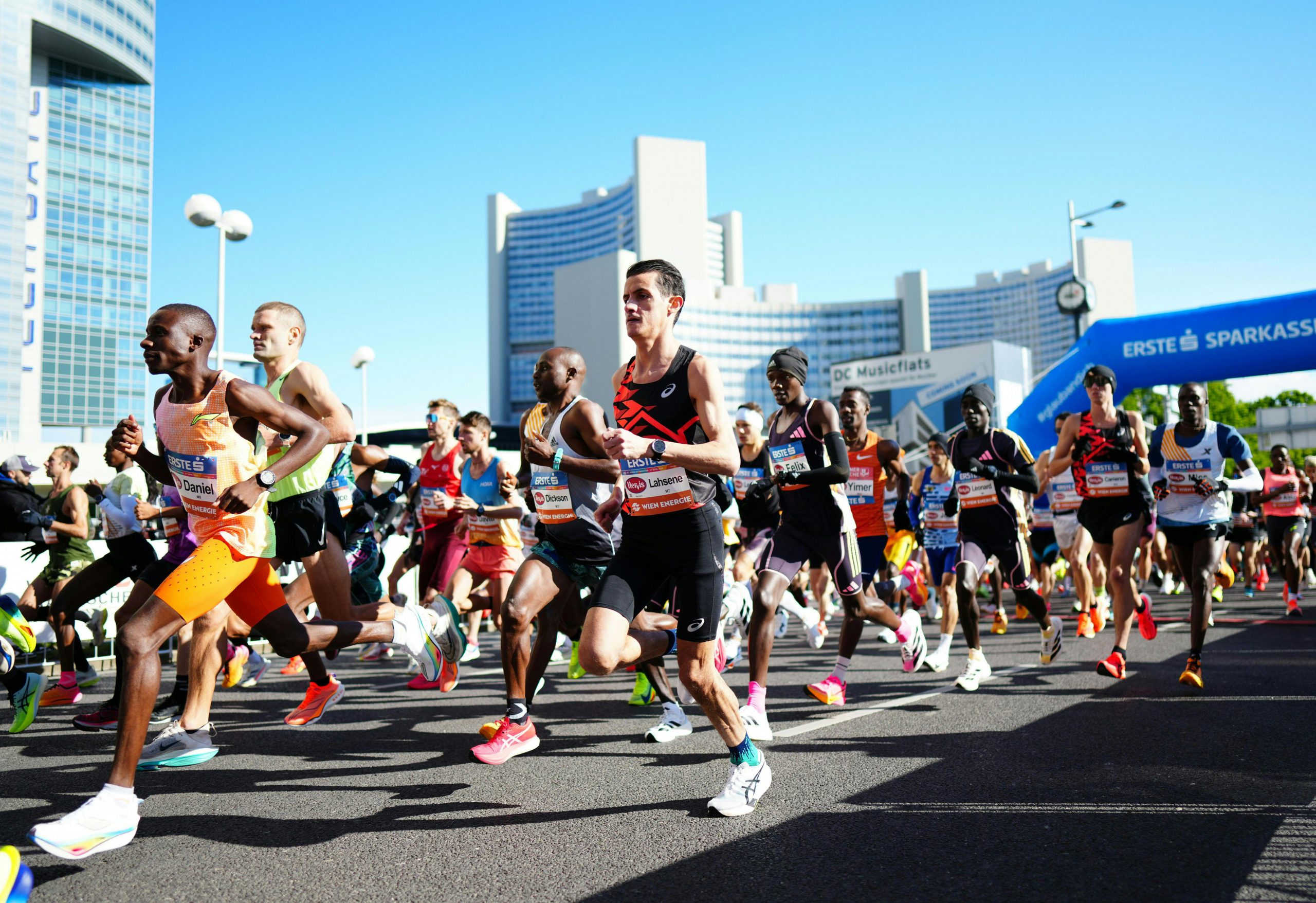 Wien Marathon 2025 LIVE: Sieger, Ergebnisse und alle Bilder