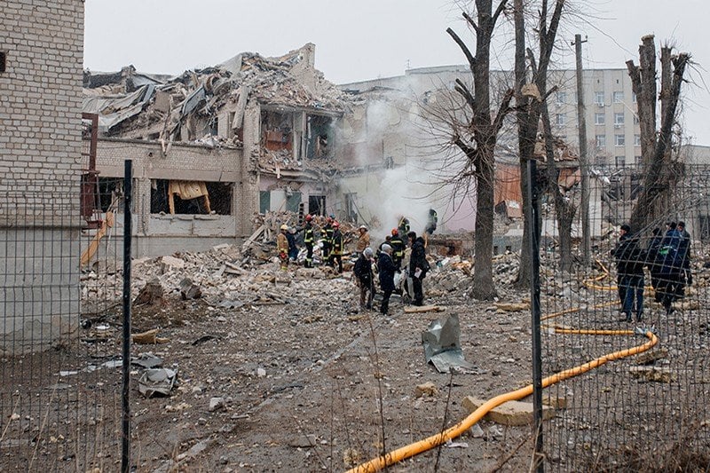 Explosions as Kyiv under missile attack, says mayor