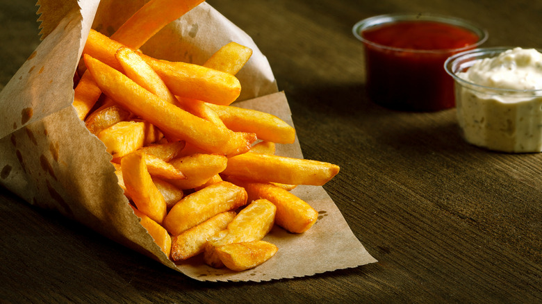 What Are Slap Chips And What Makes Them Different From French Fries?
