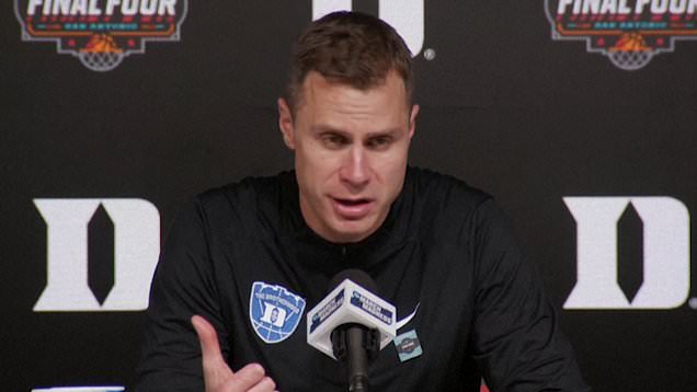 Duke's push for 6th NCAA title falls apart in match against Houston