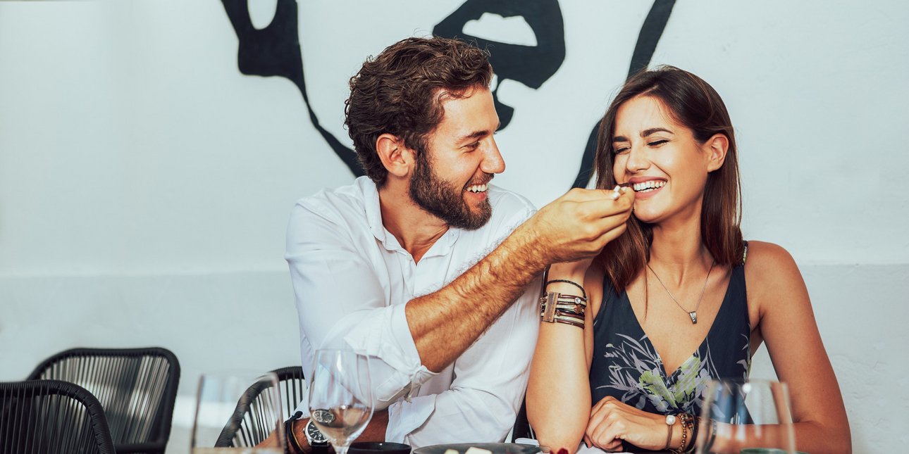 Hypogamy: Γιατί οι γυναίκες παντρεύονται, όλο και περισσότερο, άντρες ...