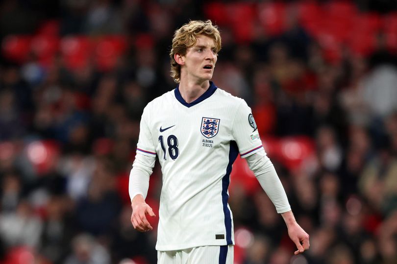 Roy Keane fires Newcastle star Anthony Gordon blunt three-word ...