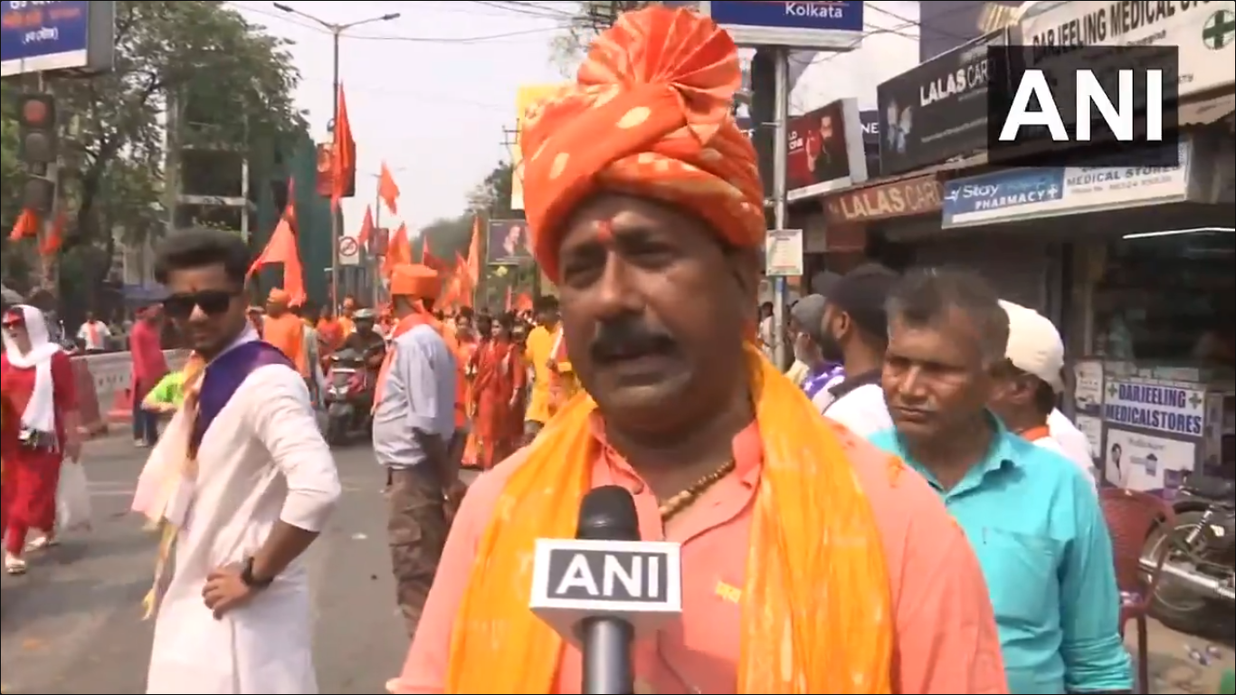 Muslim youths join Ram Navami celebrations in West Bengal's Siliguri ...