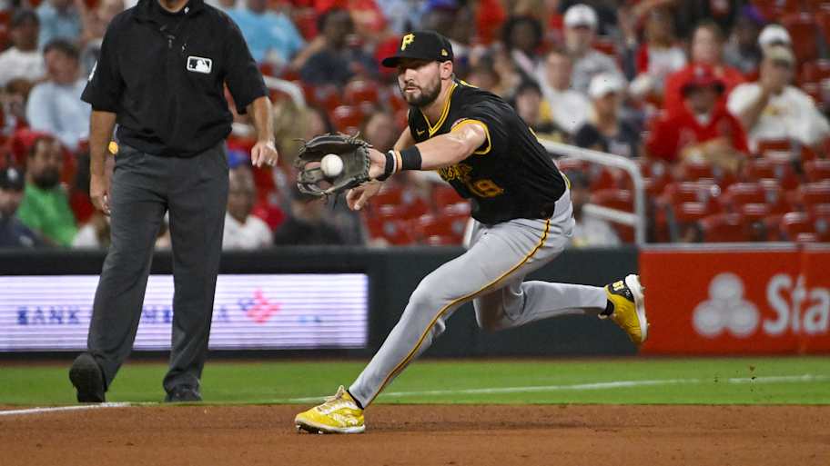 Pirates Change Shortstop vs. Yankees
