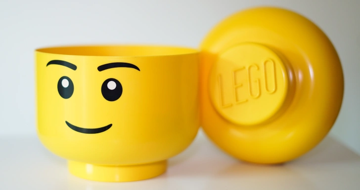 LEGO junta-se a popular marca de malas para criar novos produtos