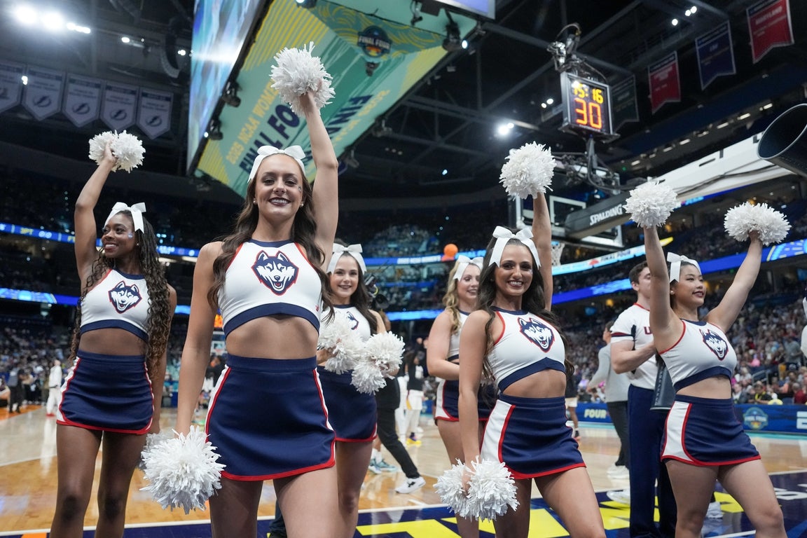Energetic Cheerleader Photos From This Weekends Ncaa Basketball Tournament Games