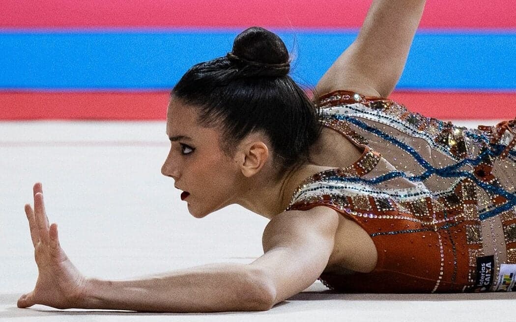 Maria Alexandre fica em oitavo em final da Copa do Mundo de Ginástica ...