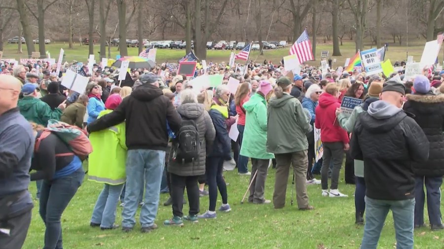 Protestors at Cobbs Hill join nationwide ‘Hands Off’ movement