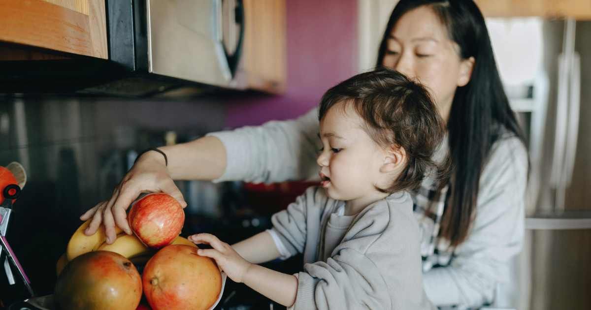 Storing Your Apples in This One Kitchen Spot Makes Them Last for Months ...