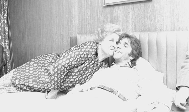 17 Rare 'Happy Days' Behind-the-Scenes Photos