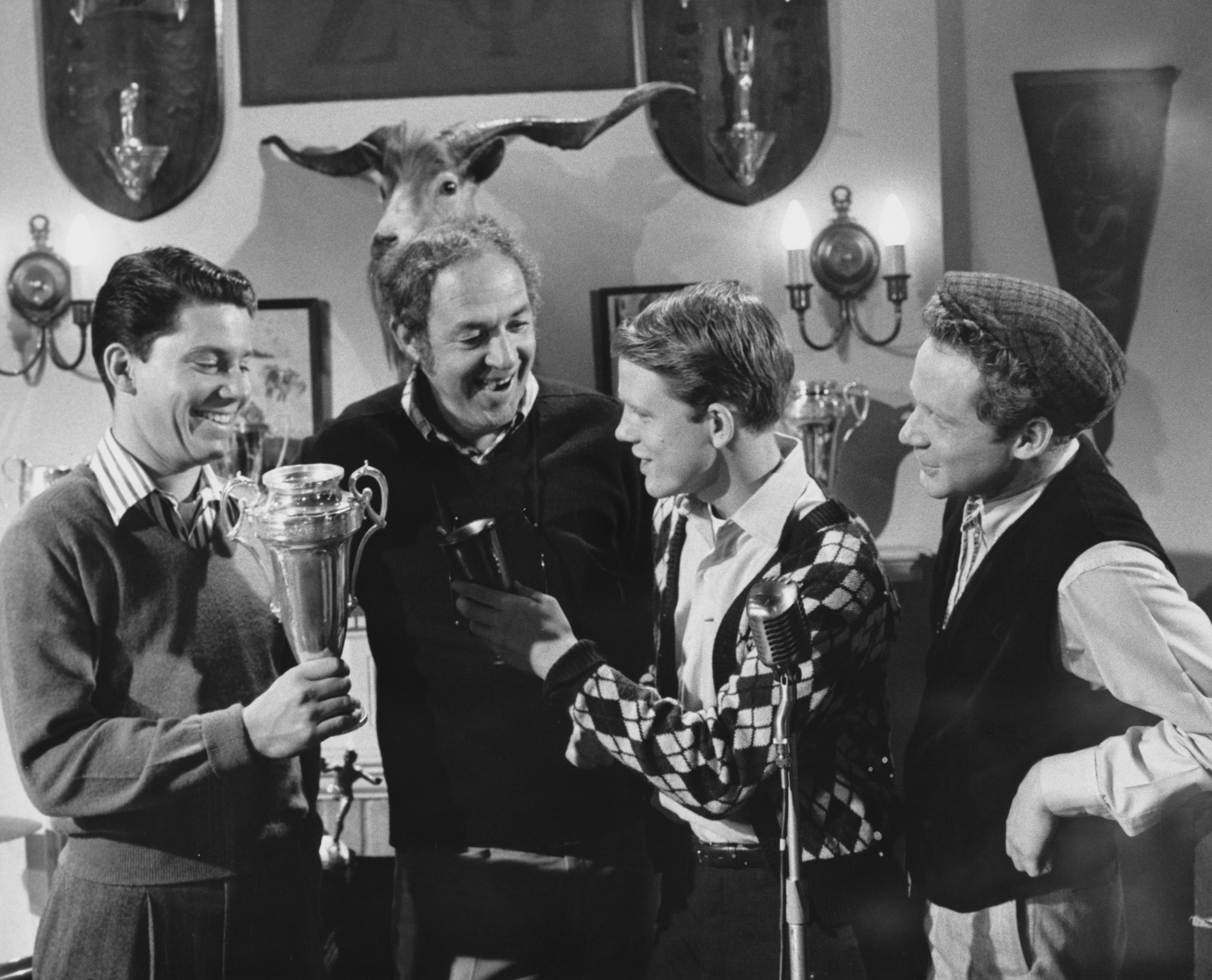 17 Rare 'Happy Days' Behind-the-Scenes Photos