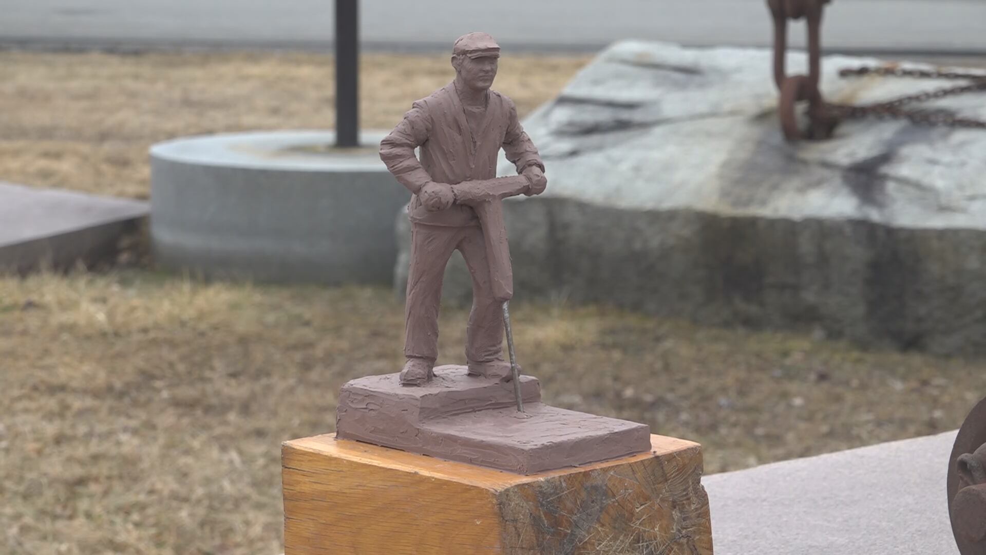 5th generation Barre granite worker designs memorial for quarry workers