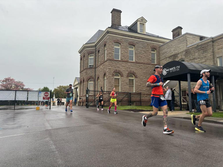 Photos: Thousands hit the streets for 2025 Covenant Health Knoxville ...