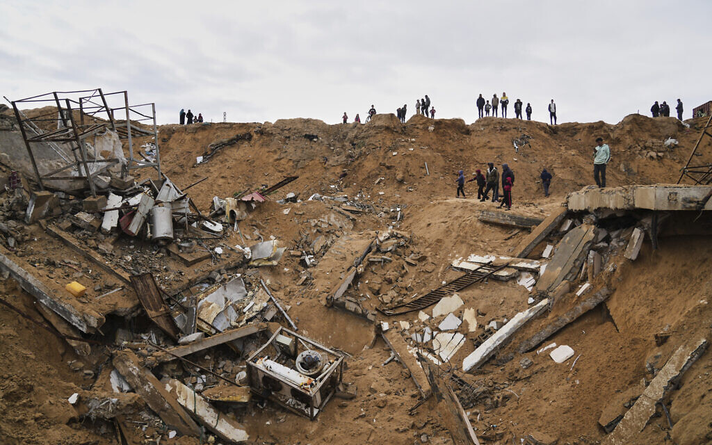 IDF strikes Hamas rocket launcher in central Gaza after barrage fired ...