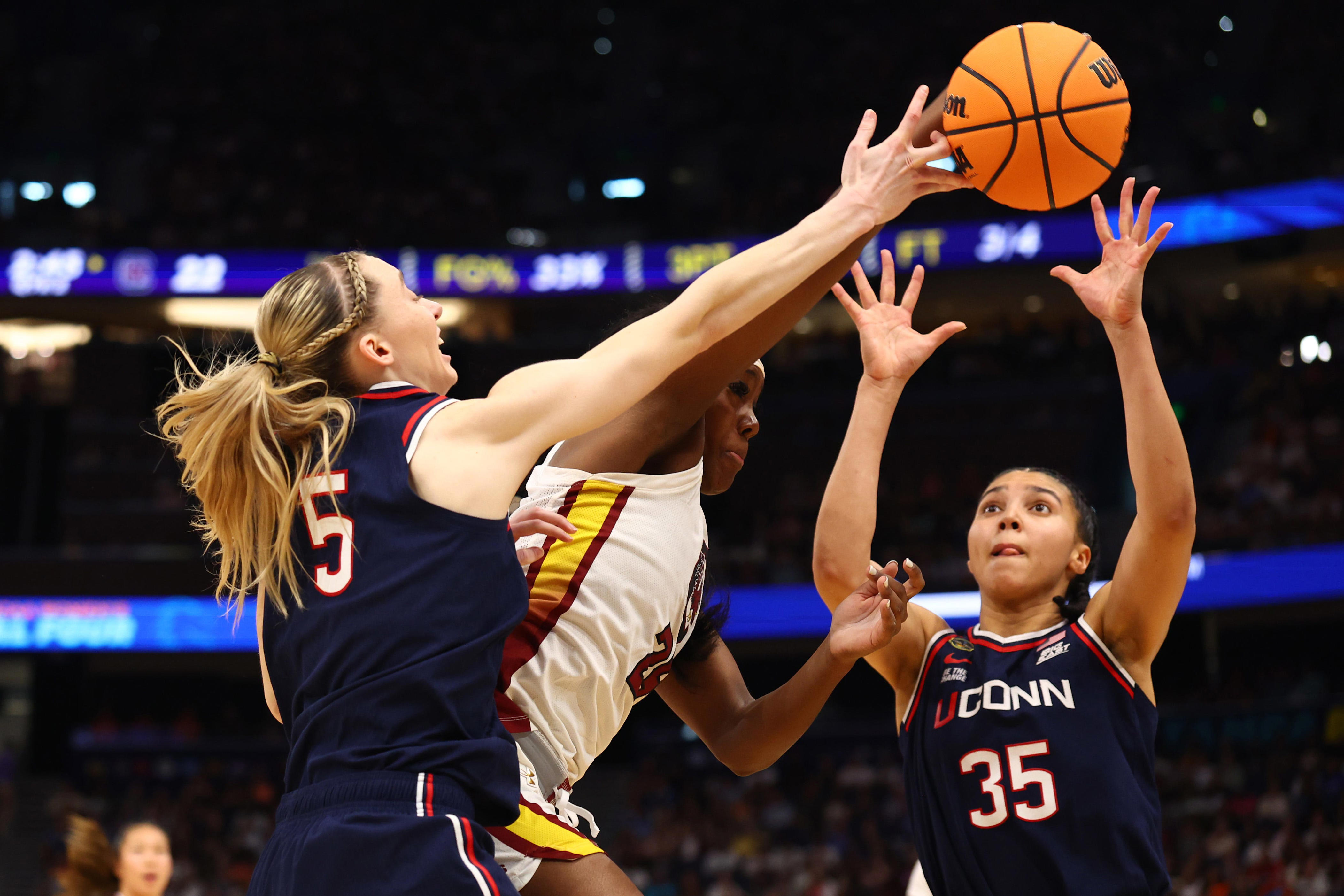 NCAA Tournament women's Final Four: Cedric Golden nails March Madness ...