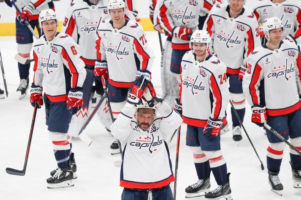 Alex Ovechkin’s record-breaking goal doesn’t stop Islanders from ...