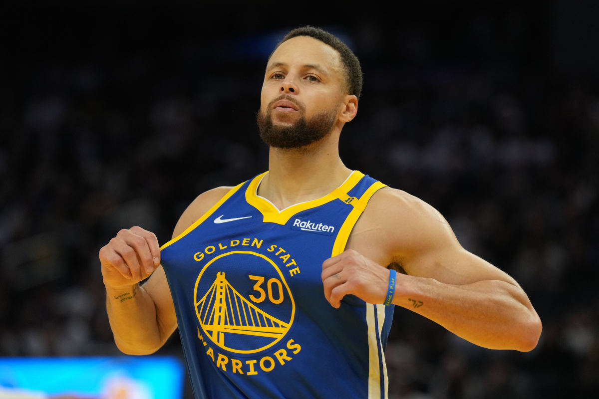 Steph Curry Turns Heads With New Post Amid Warriors Offseason