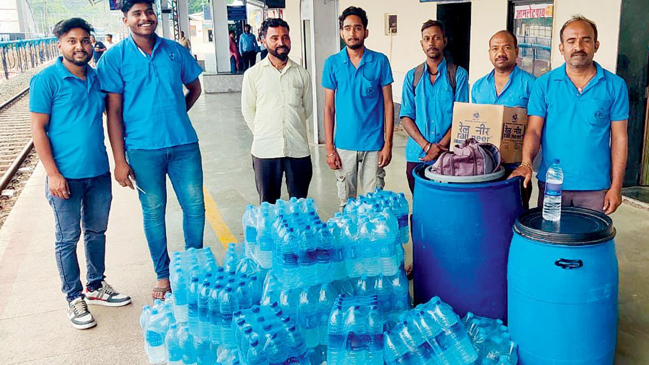 Maharashtra: RPF busts train vending racket