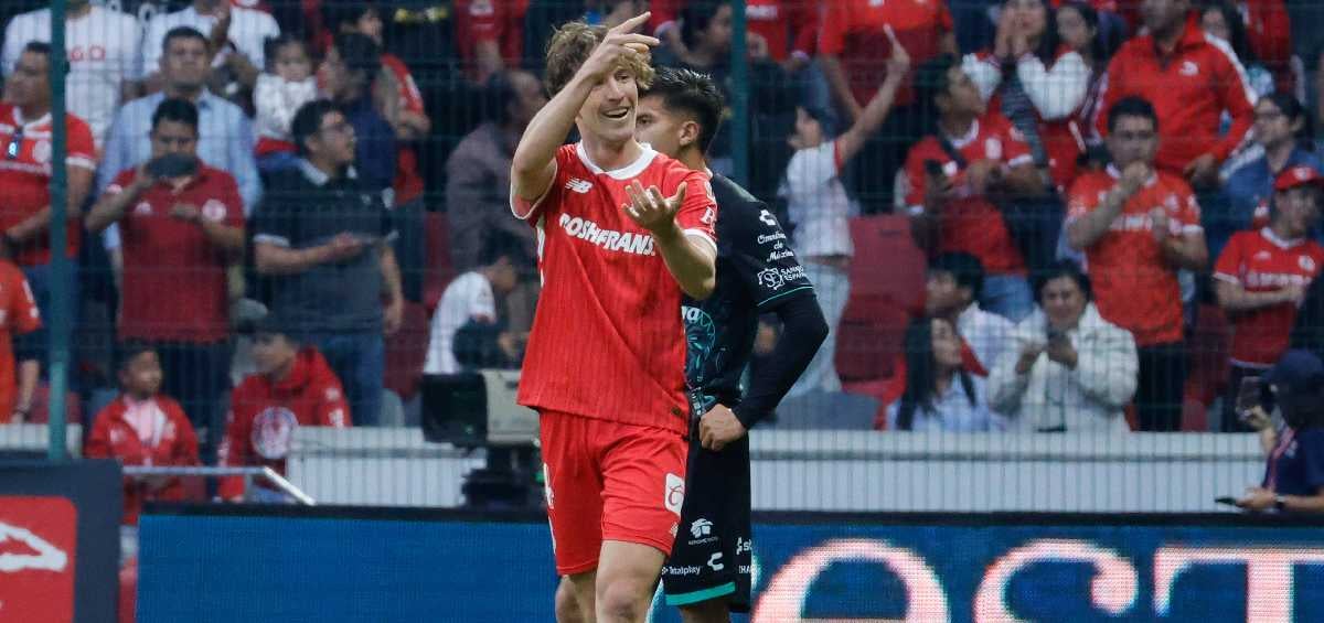 Marcel Ruiz y el golazo que hizo estremecer el Nemesio Díez en el ...