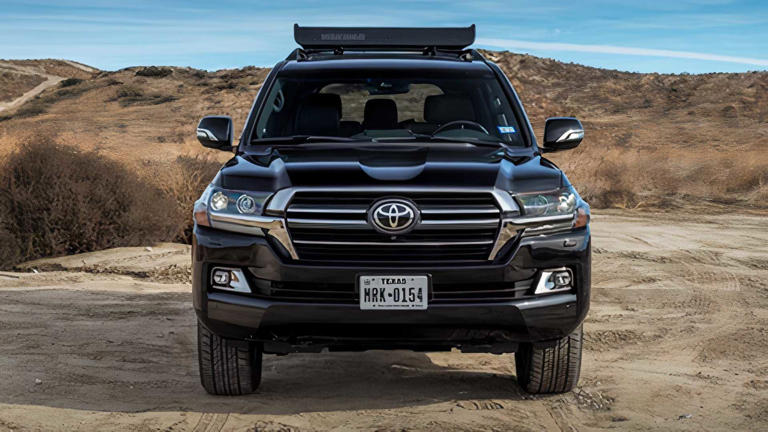 The Final Model Year Toyota Land Cruiser 200 V8 Is All The SUV You Need ...