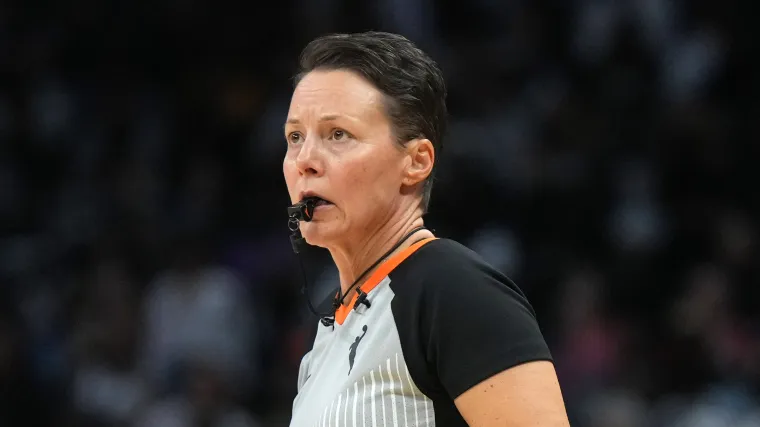 Who are the women's national championship refs? UConn-South Carolina ...