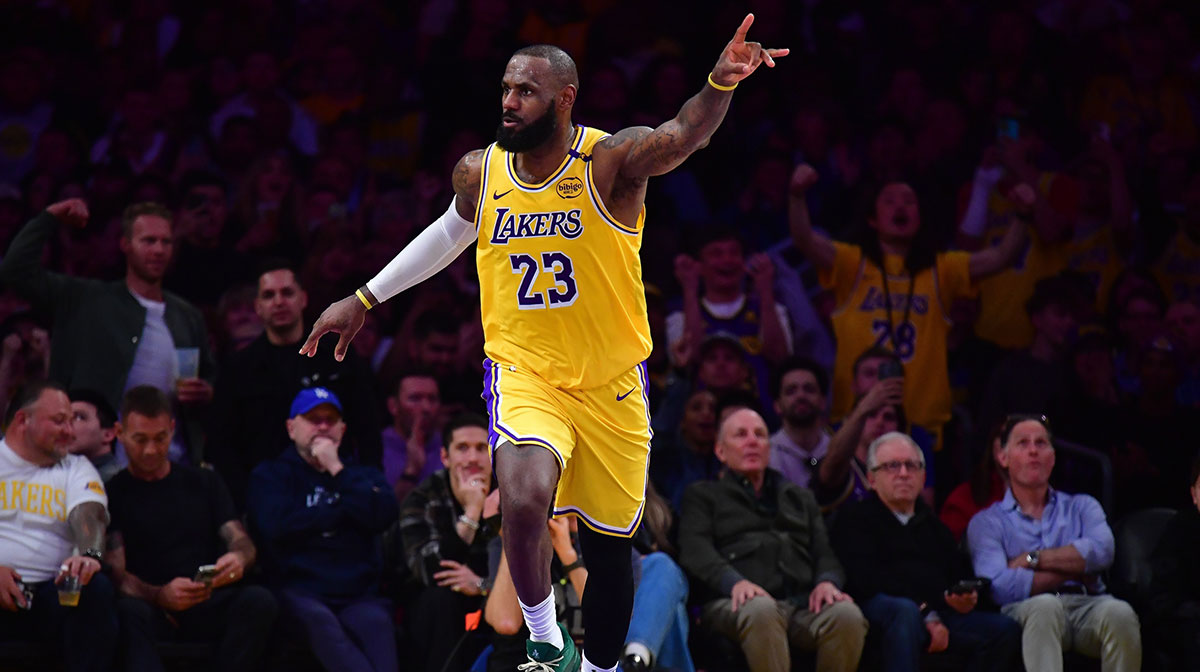 Lakers’ LeBron James upgraded on injury report for Thunder showdown