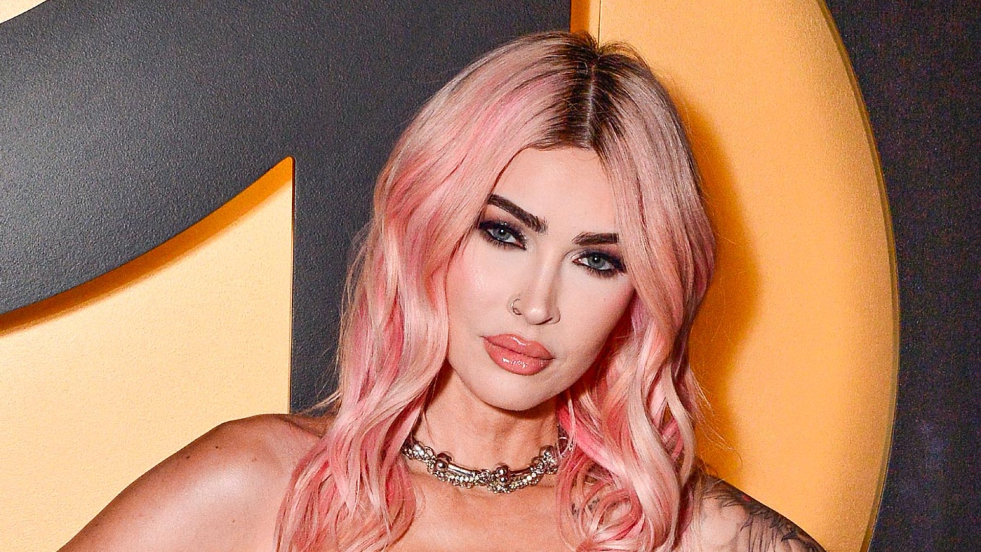 Megan Fox 'se siente renovada y fresca' después de dar a luz a su bebé ...