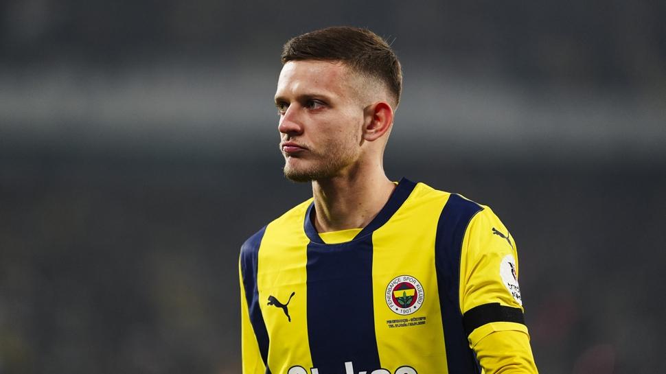 Fenerbahçe'de Sebastian Szymanski, dalya dedi