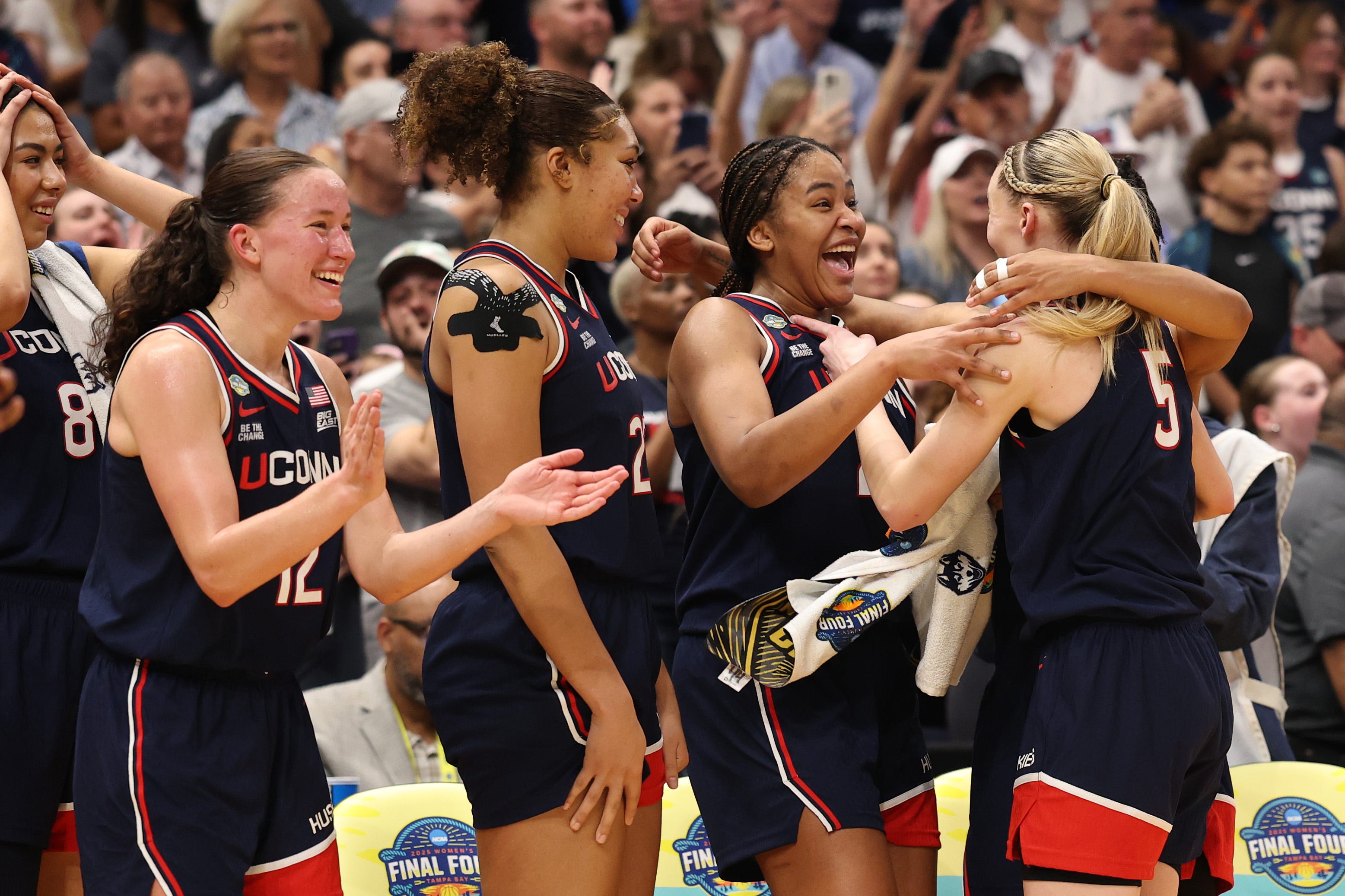 Sarah Strong is 'Charles Barkley' of UConn basketball. Only a freshman ...