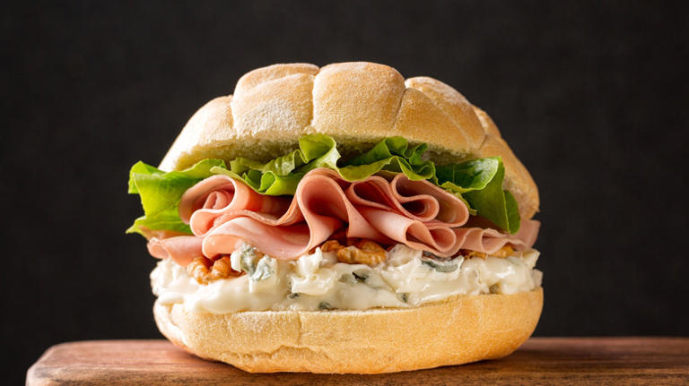 5 Alternative Deli Meats That'll Satisfy Your Salami Cravings