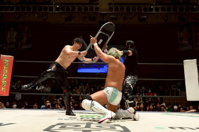 【DDT】新日本の「BOSJ」出場決定のMAOがダムネーションT.Aから追放されたKANONと電撃合体！「おまえはいらない子じゃない。俺には必要なんだよ」