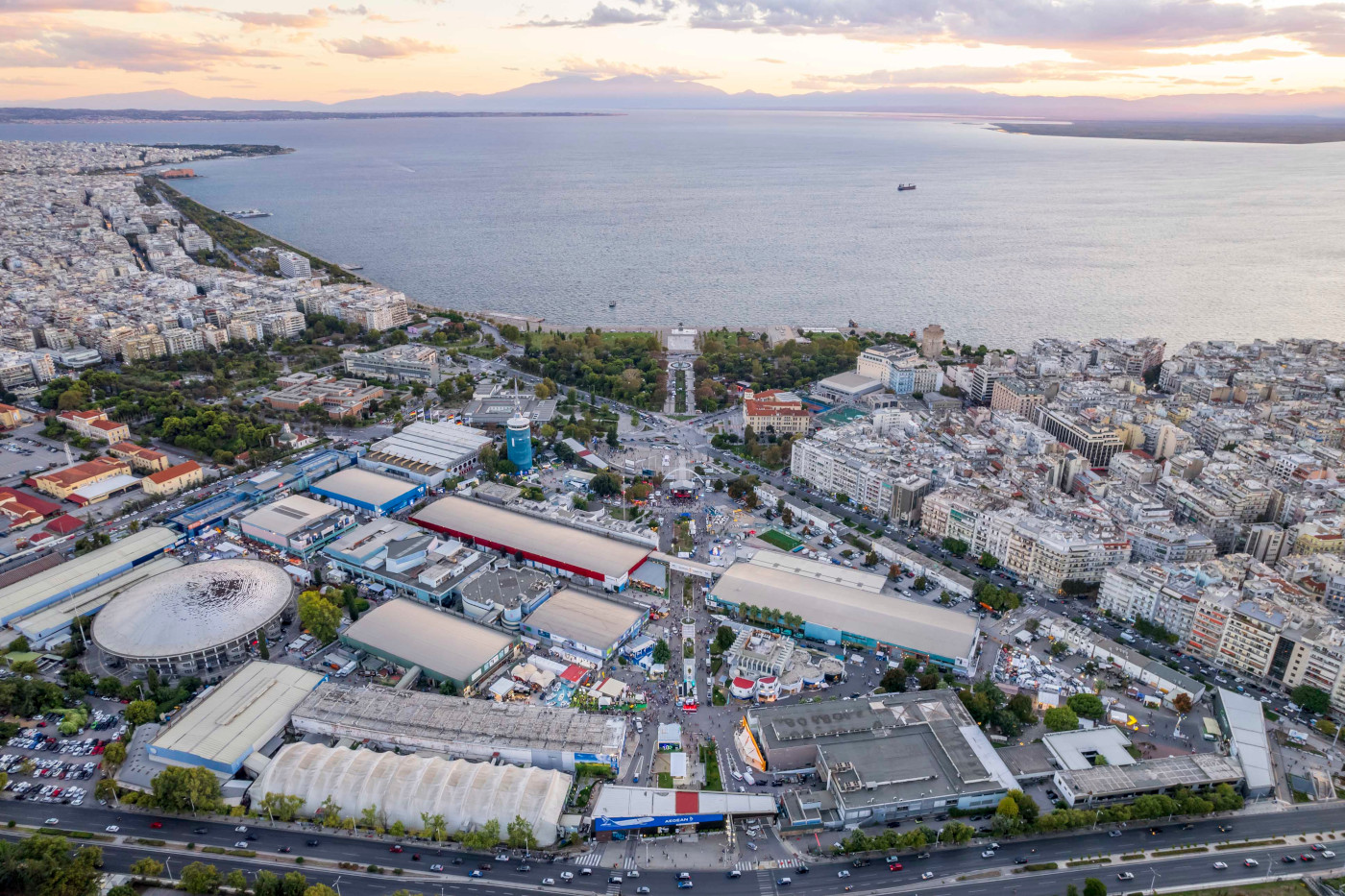 Δημοσκόπηση για ΔΕΘ: “Όχι” κατοίκων σε ξενοδοχείο και εμπορικό