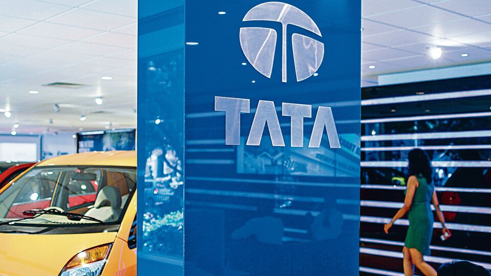 Tata Motors share price falls over 10% after its UK arm JLR decided to ...