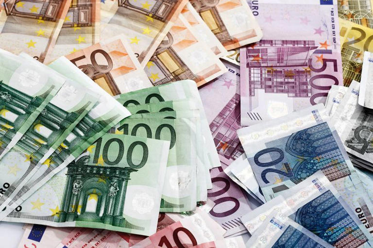 Irish holidaymakers warned to look out for Euro note that's 'no longer ...