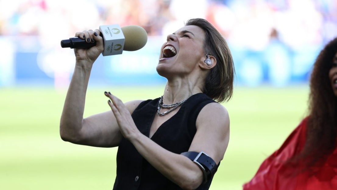 Gala ruinée malgré "Freed From Desire" : retour sur 30 ans d’arnaque et ...