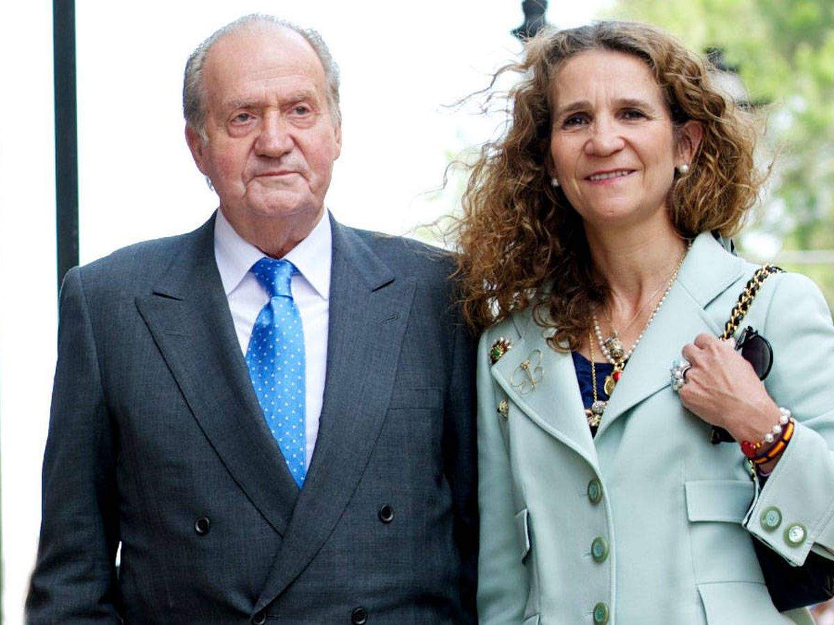 La infanta Elena viajó a Cascáis para contarle a su padre que se muere
