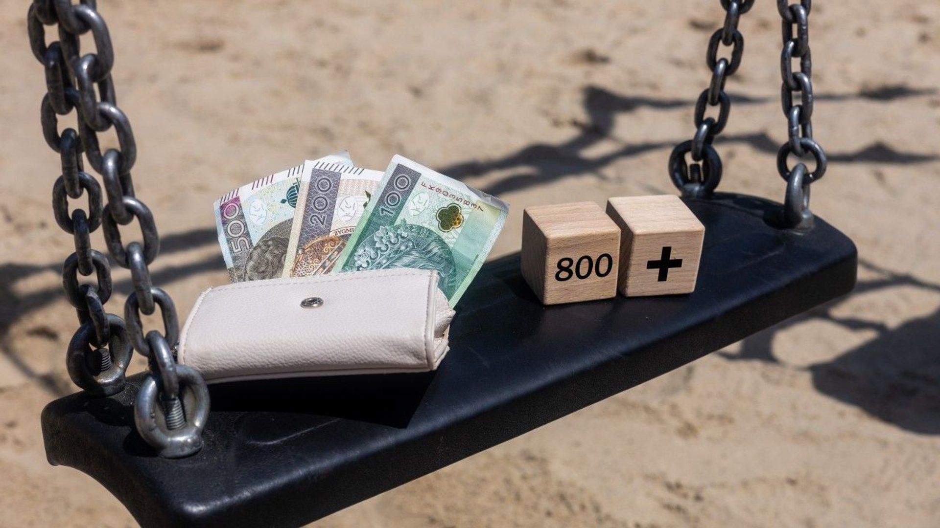 Koniec z 800 plus od 1 czerwca. Przykra niespodzianka na Dzień Dziecka ...