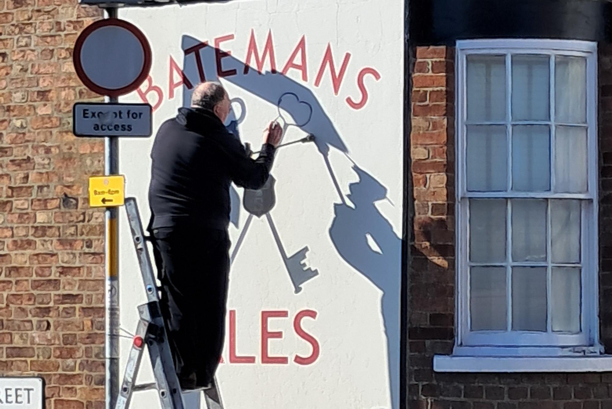 Famous 'ghost sign' on walls of former Horncastle pub is restored