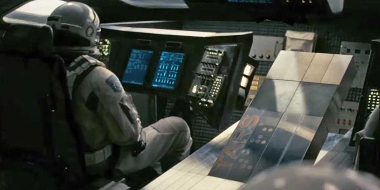 10 Interstellar Theories That Change Christopher Nolan's $758 Million Sci-Fi Movie