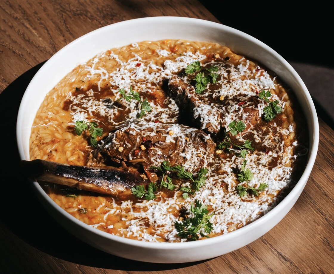 Στη Striggla για σιγομαγειρεμένα πιάτα που ανασύρουν μνήμες