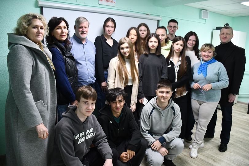 Perth and Kinross councillor visits schoolchildren in Ukrainian city of ...