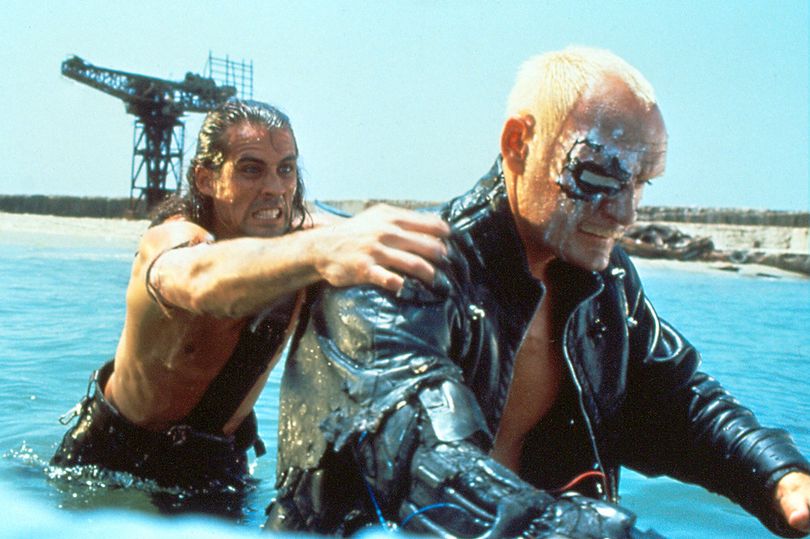 Coronation Street star dies suddenly leaving family devastated as cause ...