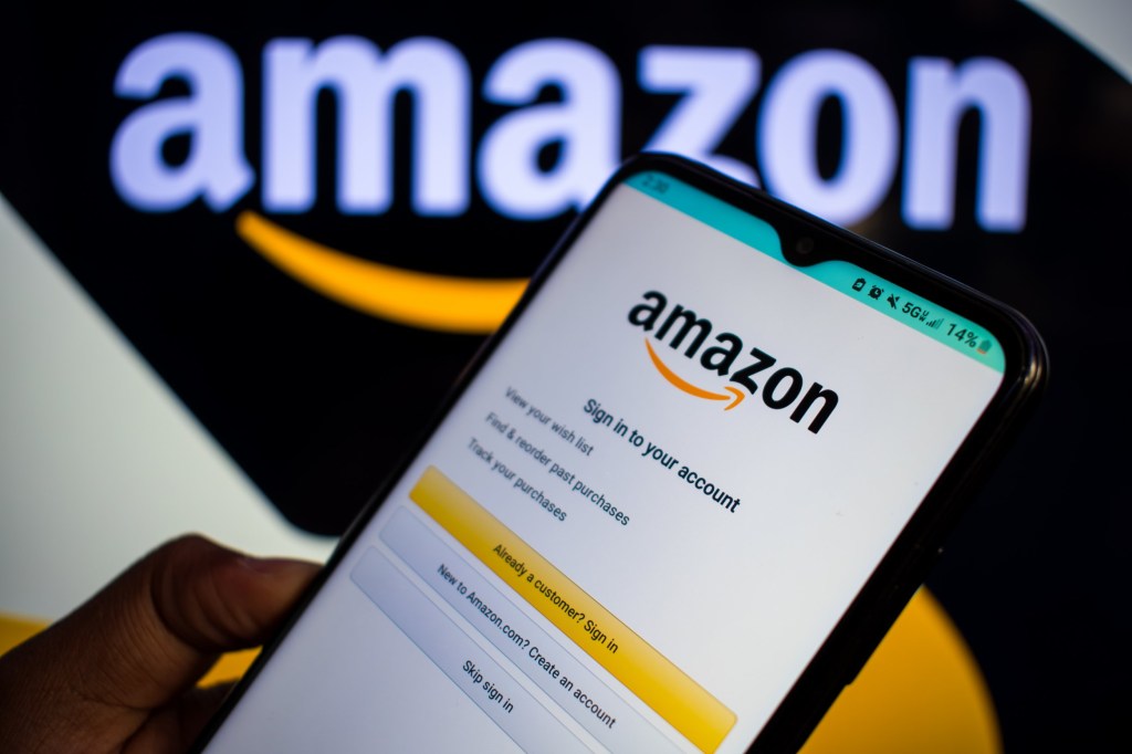 Amazon customers warned about sophisticated new ‘iPhone in your basket ...