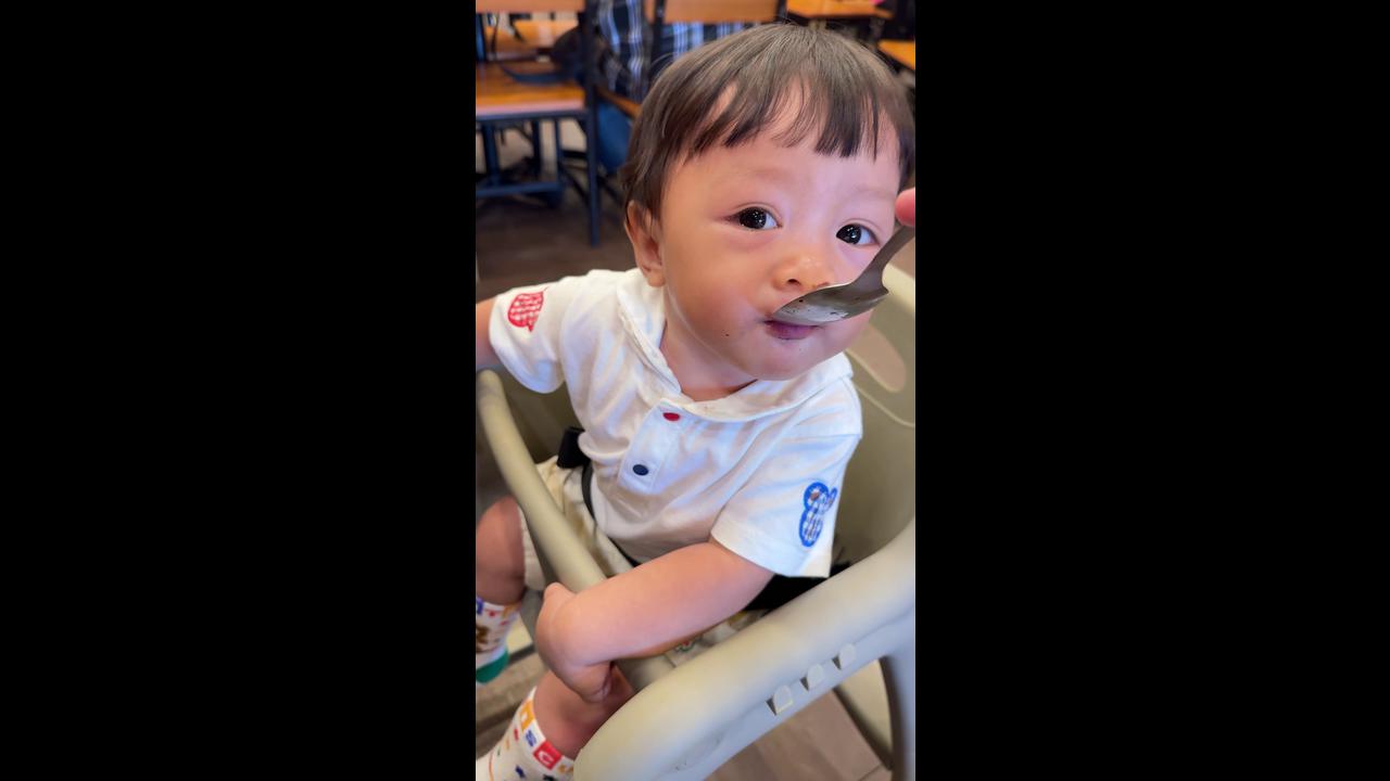 Toddler squints when he tries sour soup for the first time