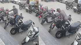 Gone In 15 Seconds! Thief Effortlessly Unlocks & Flees With Royal ...
