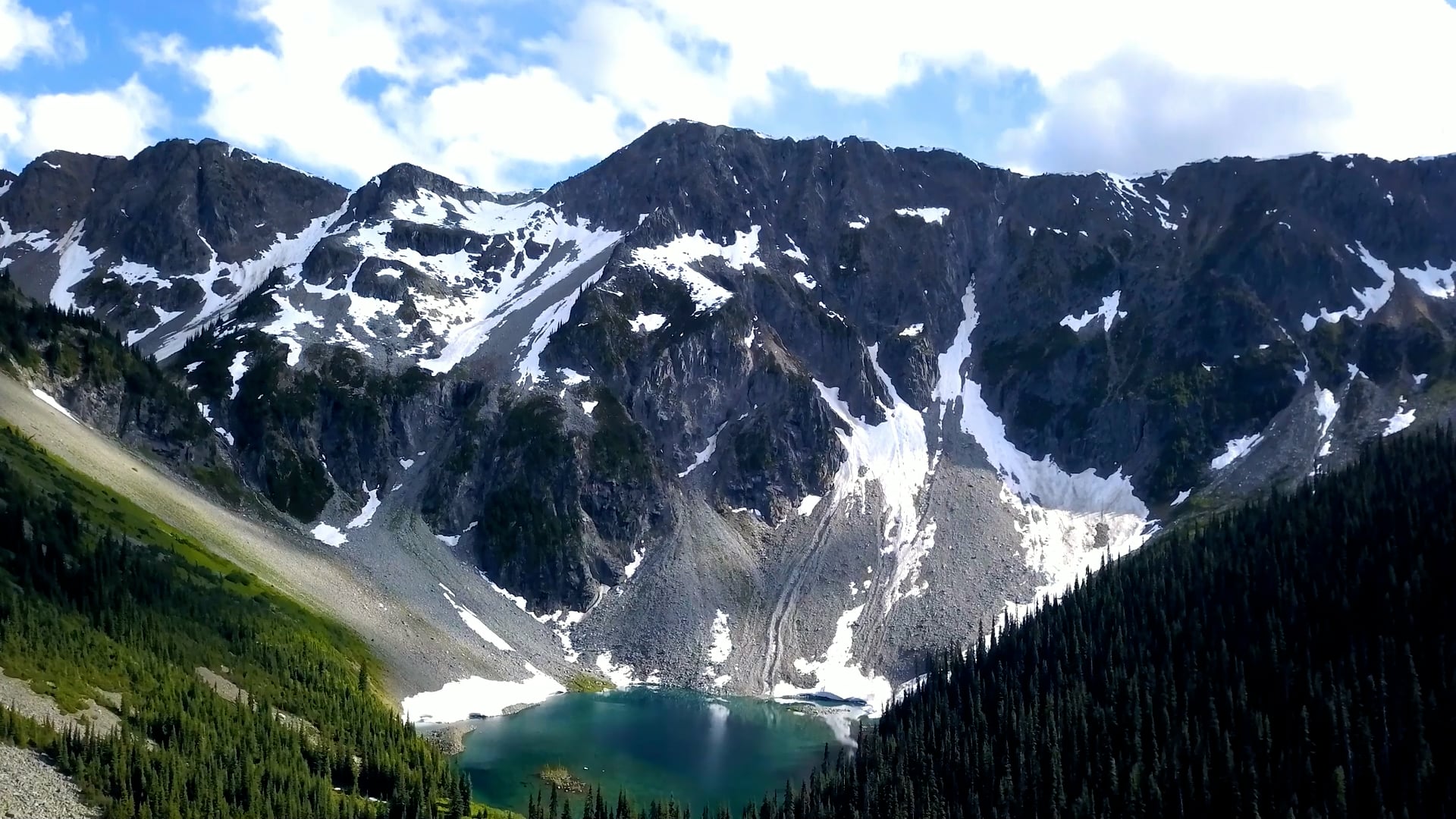 Negeri Ajaib Whistler: Pemandangan Pegunungan dari Drone di Segala Musim
