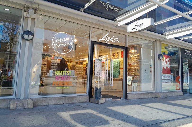 Junction 32 Shopping Outlet sees big name retailer open new store