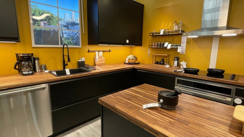 The IKEA Cabinet Choice That Makes Retrieving Items A Breeze (And The ...